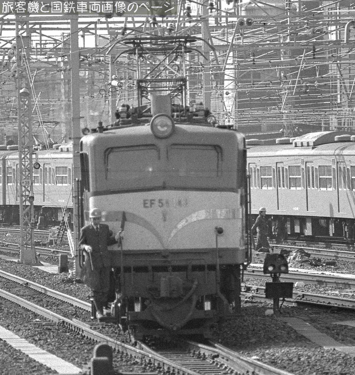 EF58 143 の画像です